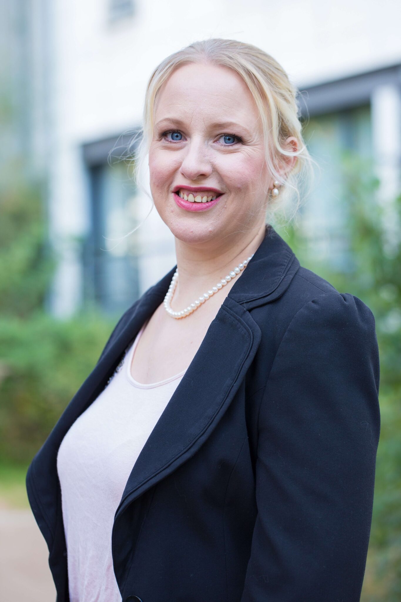 Ep 221: Jennifer Chamberlin on Working From Home and Seeing Yourself as ...